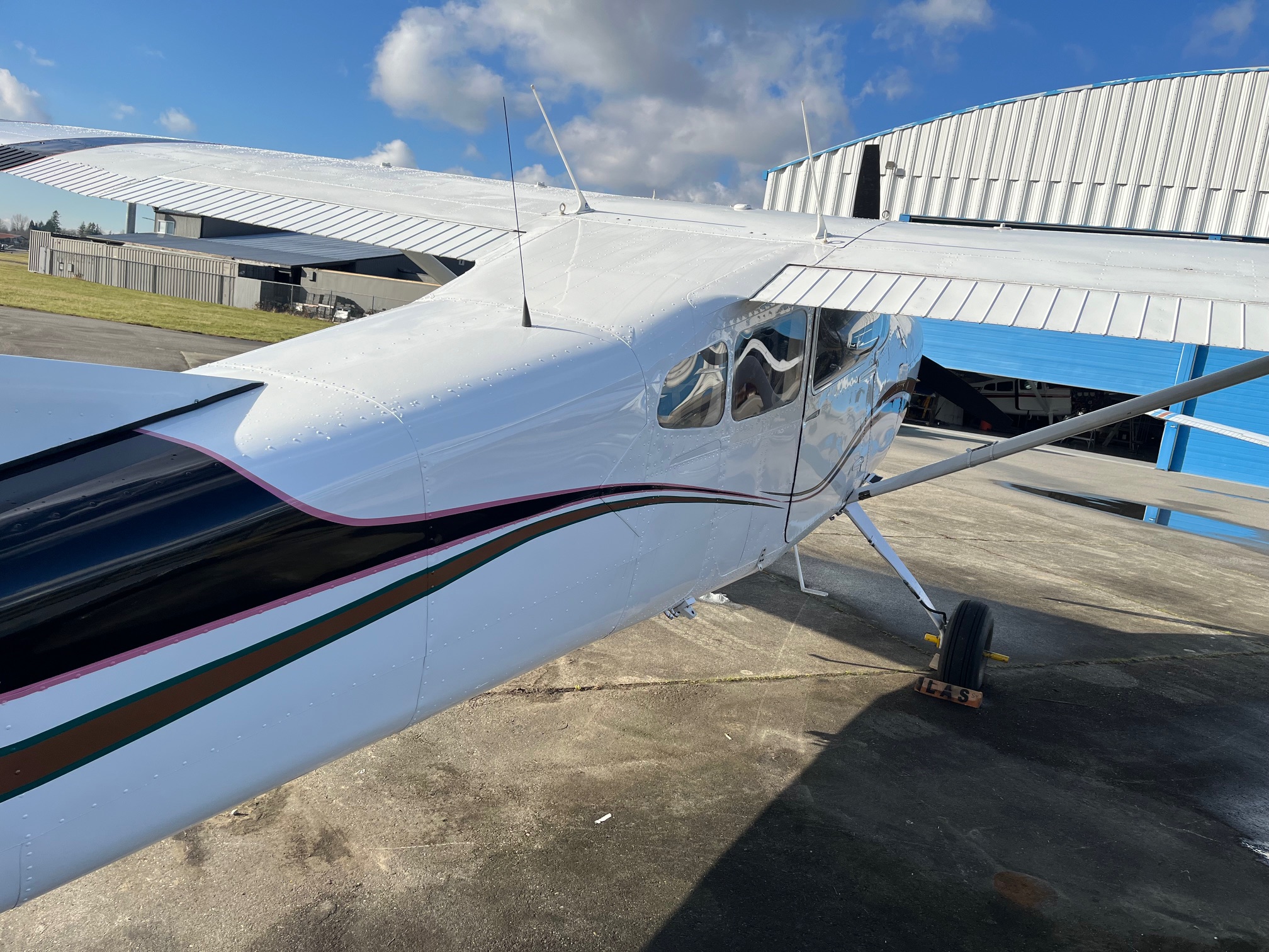 1969 CESSNA 185E, EDO 3430's & 4000 W-Skis Available - Canadian ...