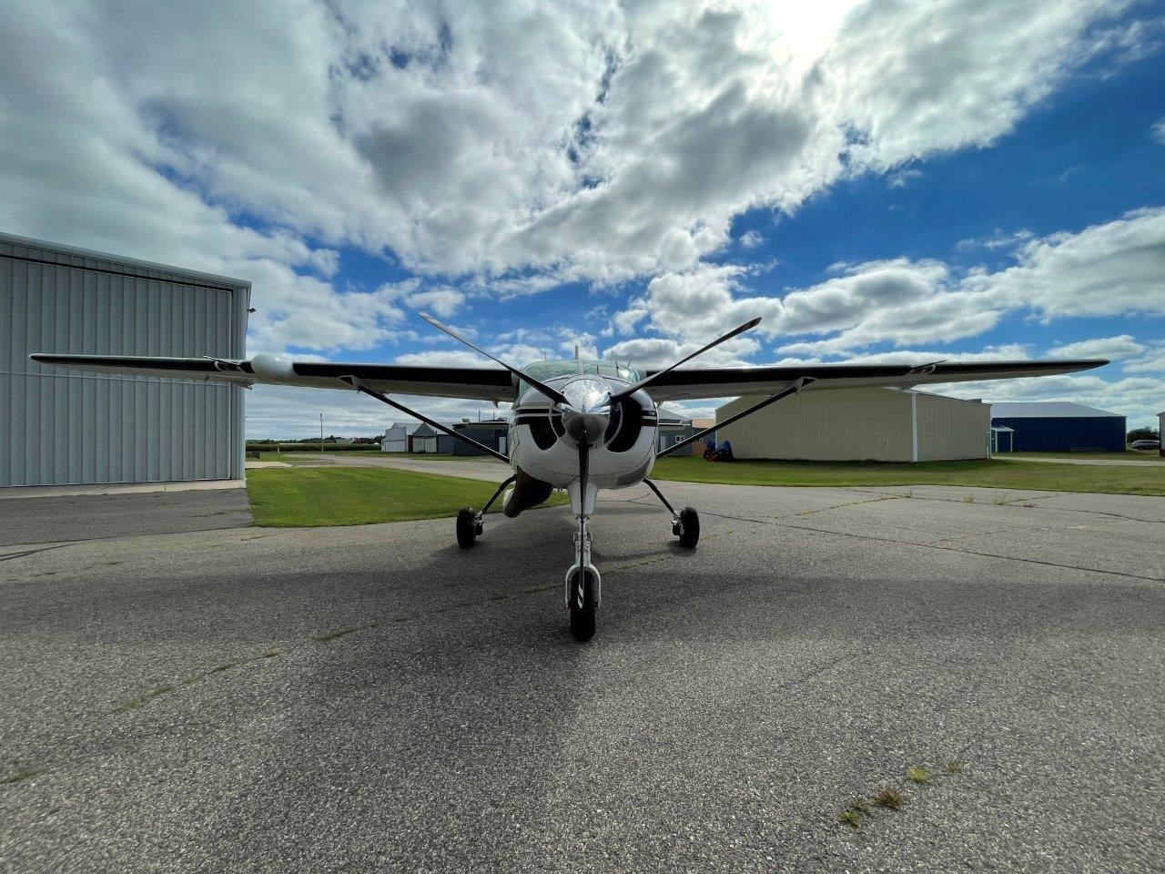 1999 CESSNA 208 Amphibious - Canadian Aircraft Sales